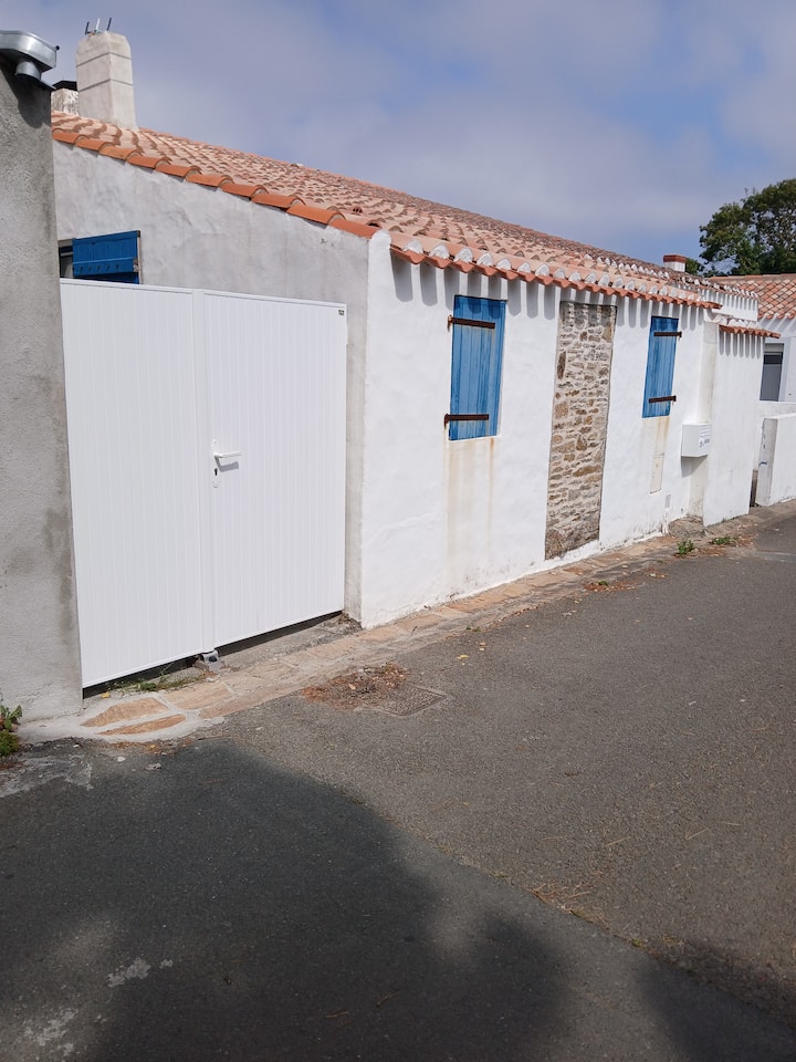 Petite Maison De Pêcheur De 50m2 - L'Île-d'Yeu