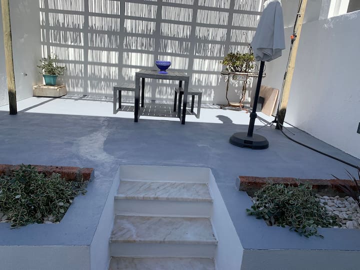 Um Apartamento Espaçoso, Elegante E Confortavel - Almeirim