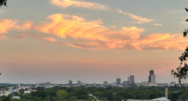 Rock City Skyline House In Great Location - North Little Rock, AR