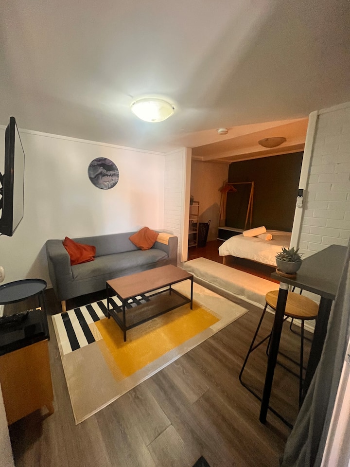 Cheerful & Peaceful 1 Bedroom Self Contained Stay - Swan River