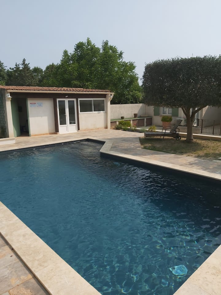 Appartement Tout Confort Avec Piscine - Pernes-les-Fontaines