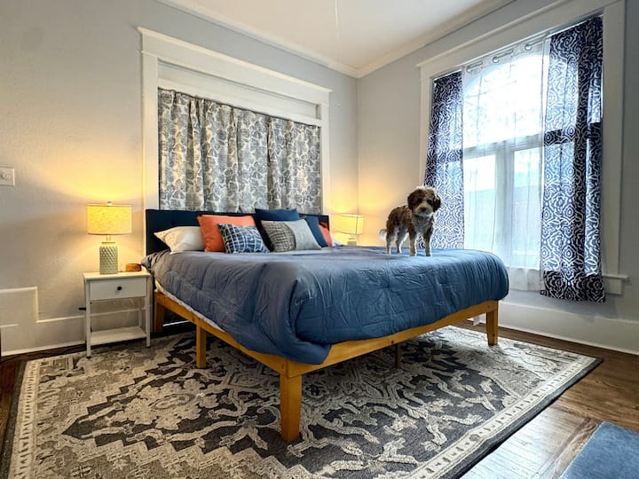 Private, Beautiful 2 Bed 1 Bath In Great Location - Wheat Ridge, CO