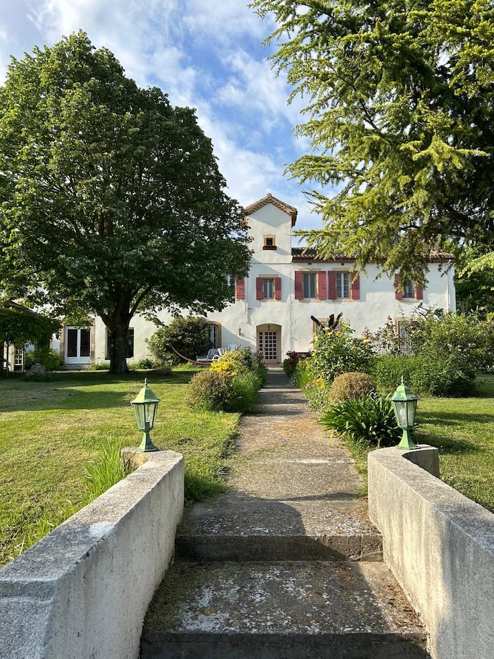 Vaste Et Coquet Gîte Avec Piscine, 1 à 7 Personnes - Castelnaudary