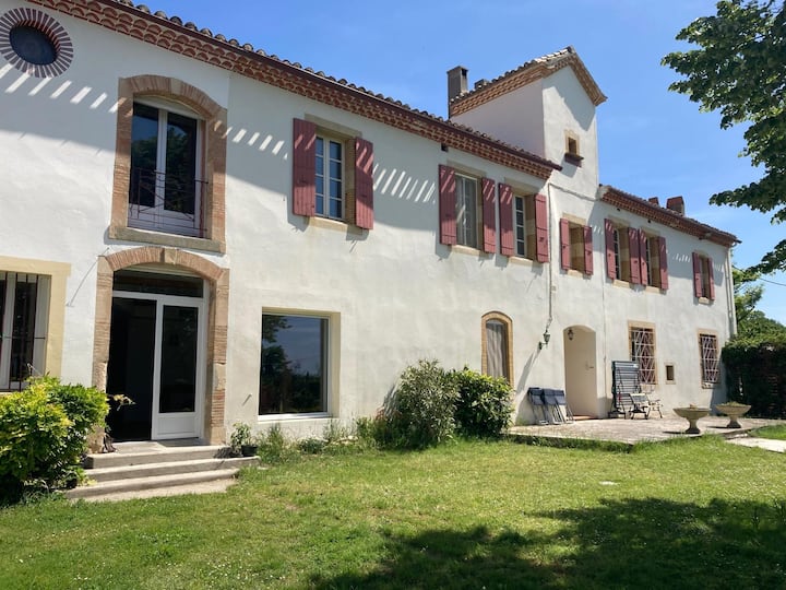 Vaste Gîte Avec Piscine, De 2 à 7 Personnes - Castelnaudary