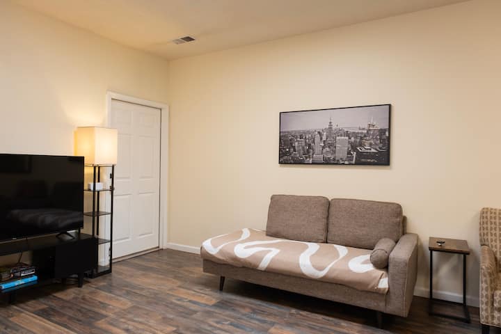 West Bluff 2-bedrooms Townhouse - Albuquerque, NM