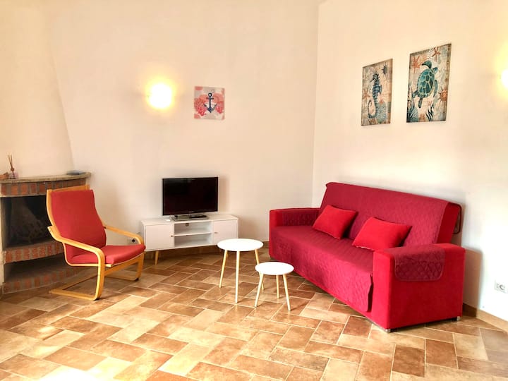 [-50%] Santa Teresa Gallura - Blue & Red House - Sardinia