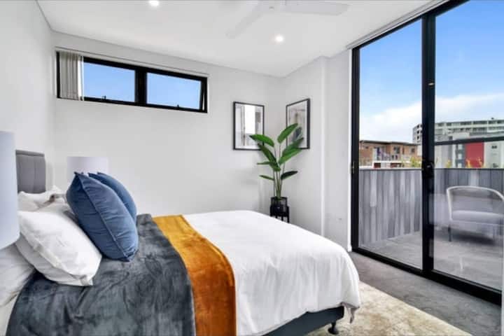 Room Near Parramatta-sunrise View - Toongabbie