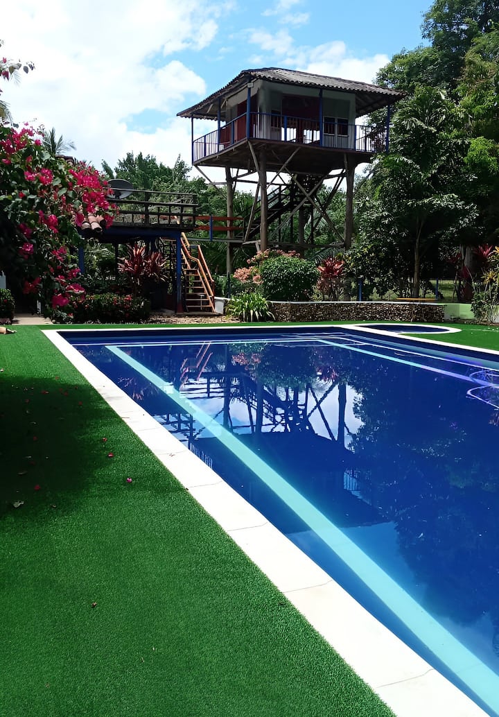 Finca Con Piscina Privada En Carmen De Apicala - Cundinamarca