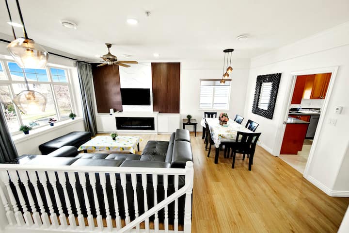 3 Bedroom House Near Skytrain, Dt, Yvr - Vancouver