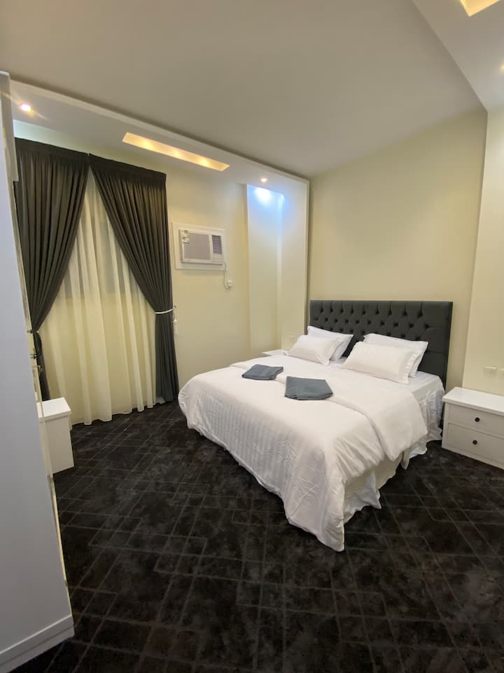 3-bedroom Apartment 10 Minutes From Campus | Guest Apartments - Medina