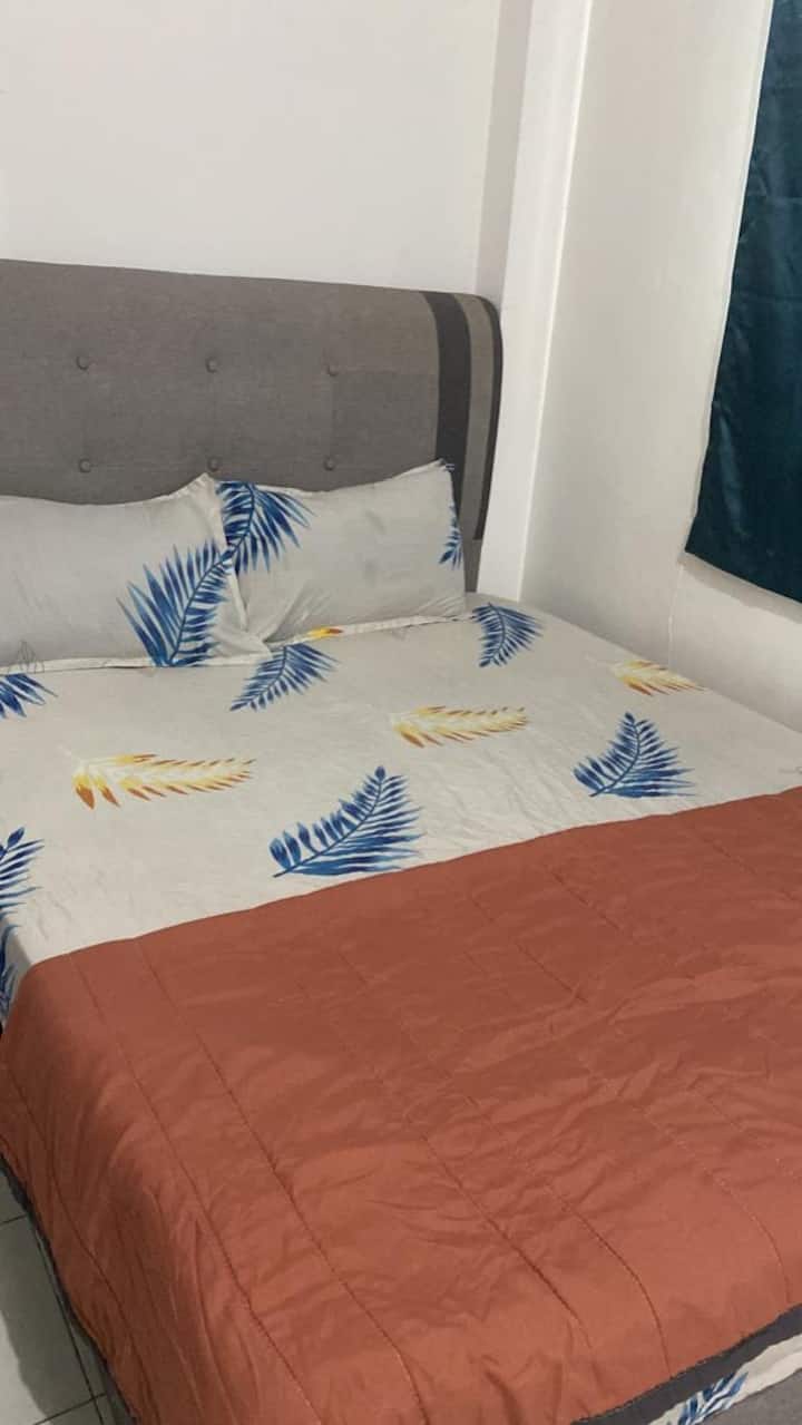 Bahanis Homestay Suci Bandar Ainsdale, Seremban - Seremban