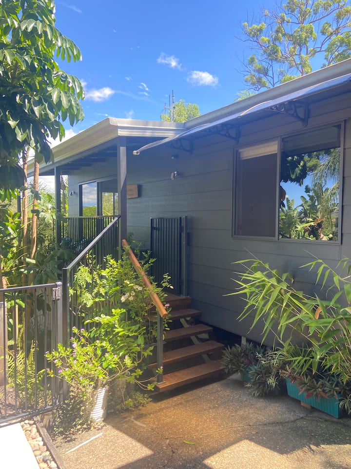 Little Equinox Guest House With Pool And Spa. - Gold Coast