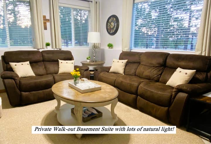 Cozy Mountain Suite ~ Fire Pit | Grill | Games - Woodland Park, CO