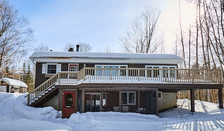 Private Muskoka Lakefront Cottage | All Season - Huntsville