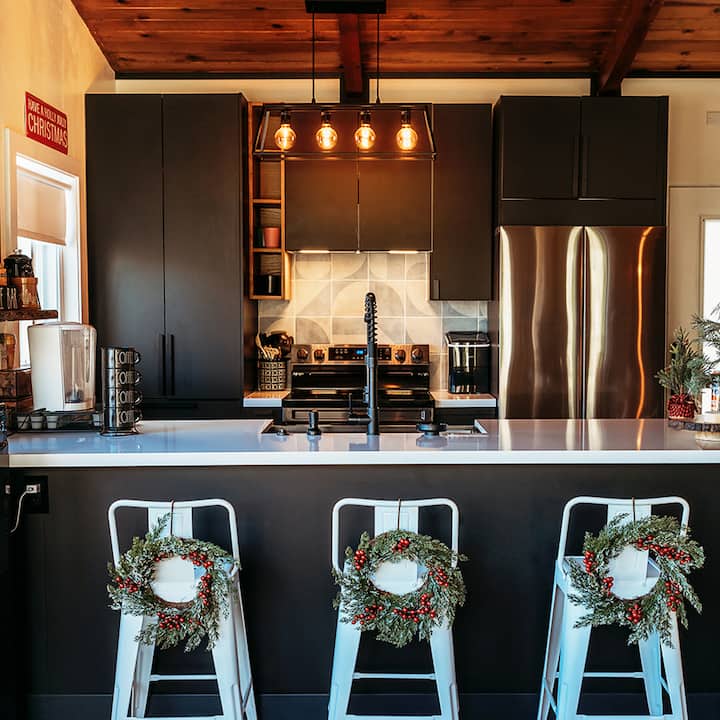 Wow Lake Views + Hot Tub + Renovated + New Beds+ev - Lake Isabella, CA