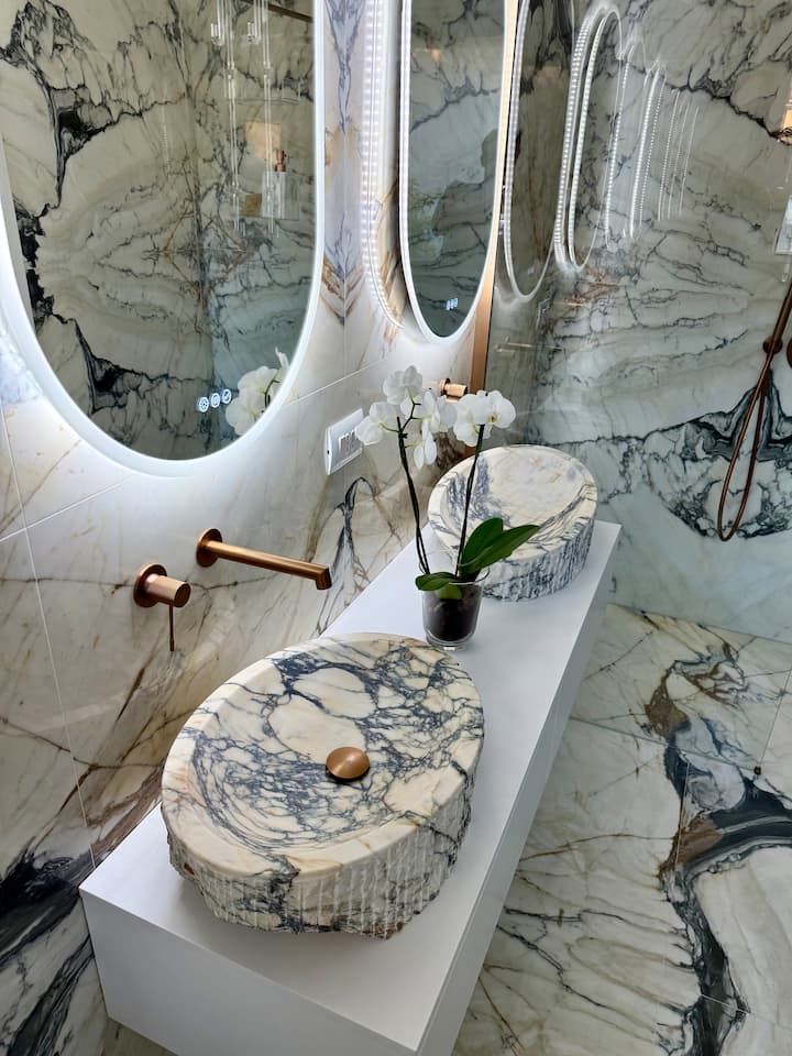 Lux Villa With Marble Bathrooms & Daily Cleaning - Massa