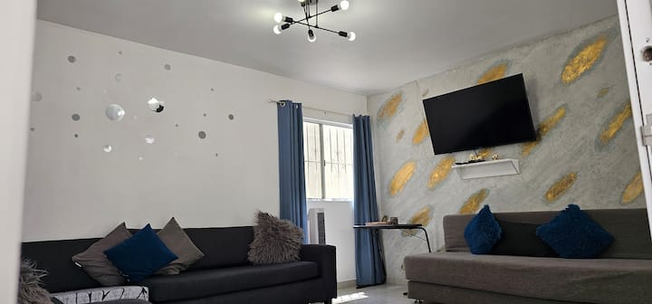 Casa De Un Piso  4 Habitaciones Capacidad Para 22 - Ensenada