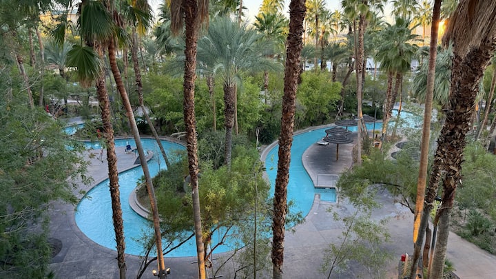 Tahiti Village – Huge 1br | Balcony & Pool Oasis - Las Vegas