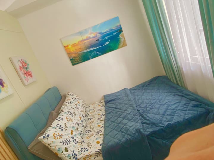 Amazing 1br Pool View Inside Sm Southmall Complex - Las Piñas