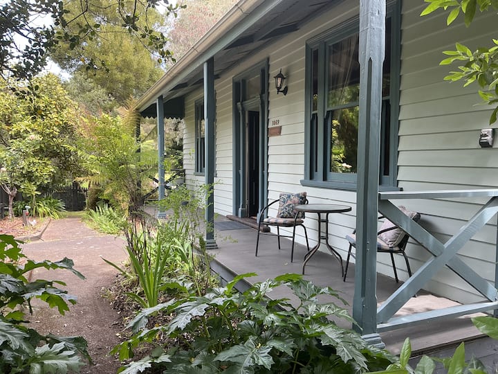 Bromwich Guest House 250m From Town Centre - Greendale