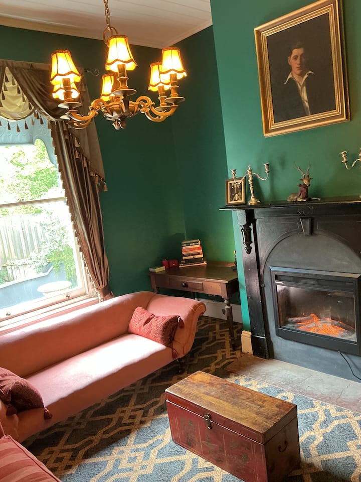 Bromwich Guest House, Queen En-suite, 250m To Town - Greendale