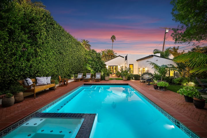 Tranquil Spanish Garden Oasis - Santa Barbara, CA