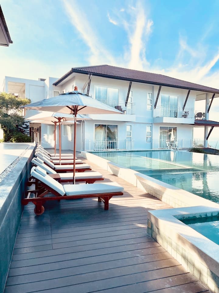 Luxury 2 Bedroom Magnificent Sea View, Pool & Gym - Ko Samui