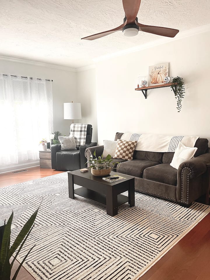 Relaxing Oaks•ev Charger•king Bed•tiec 13 Min - North Carolina