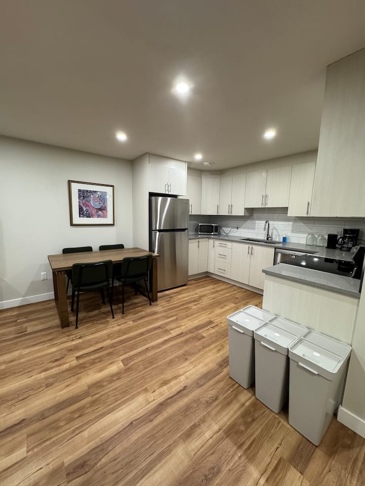 Cozy Basement Suite In Ottewell - Edmonton, Canada