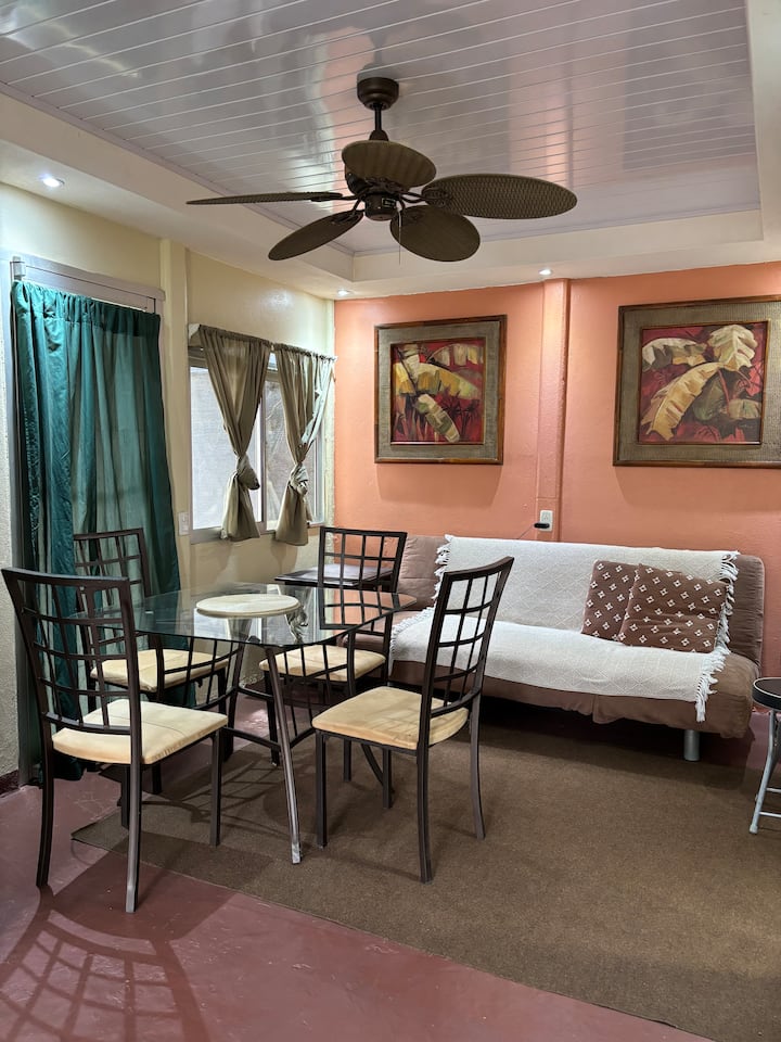 Casa Alegre: 2-bedroom Tiny House, Close To Beach! - Playa Hermosa