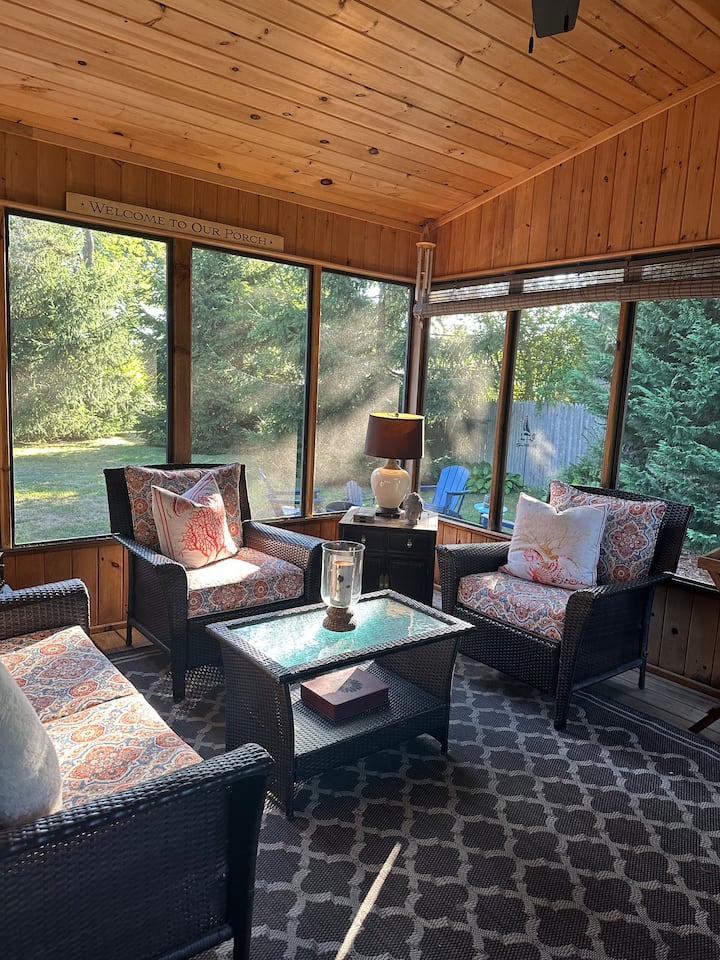 Charming So County Cottage Nr Charlestown (No Fee) - Charlestown, RI