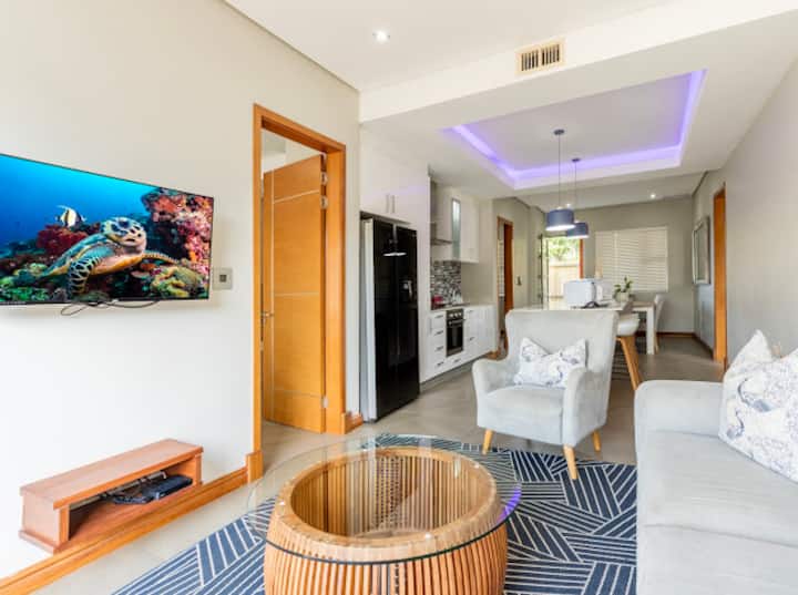 3 Bed 3 Bath Walking Distance To The Beach - Dolphin Coast
