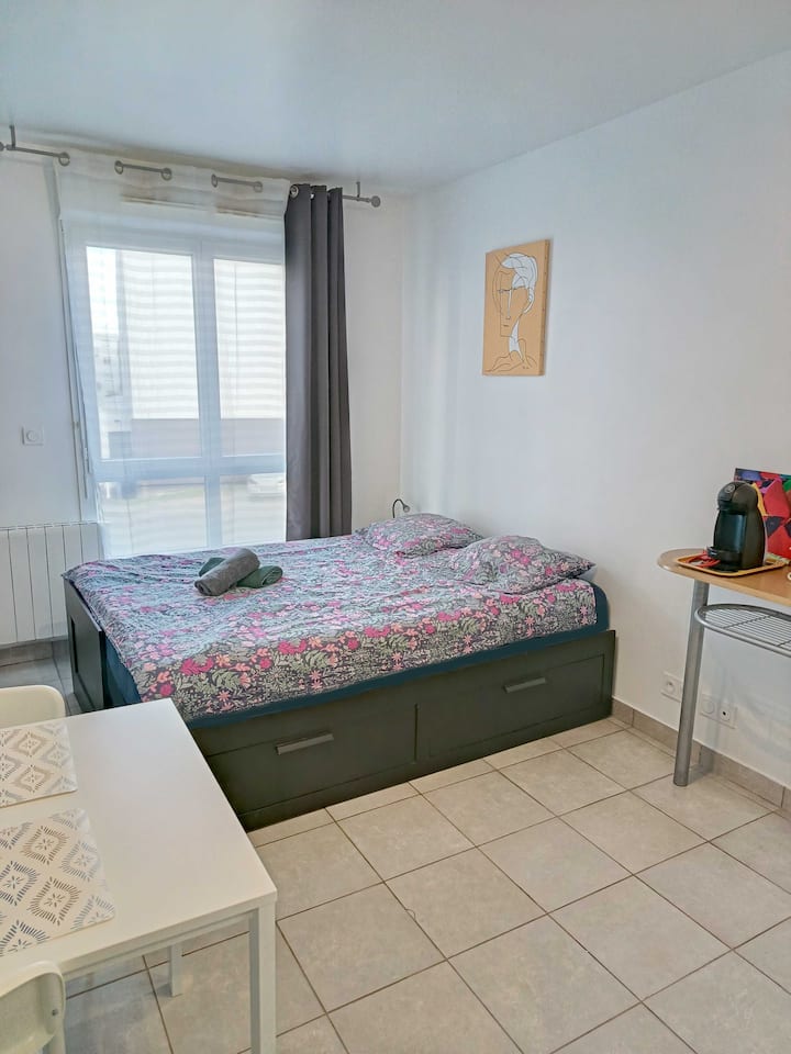 (3) Studio Tout Equipé Et Parking Securisé - Saulx-les-Chartreux