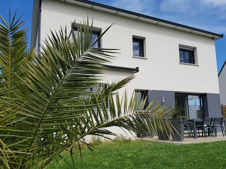 Villa Bord De Mer à Carantec, 5min Plage & Golf - Plougasnou