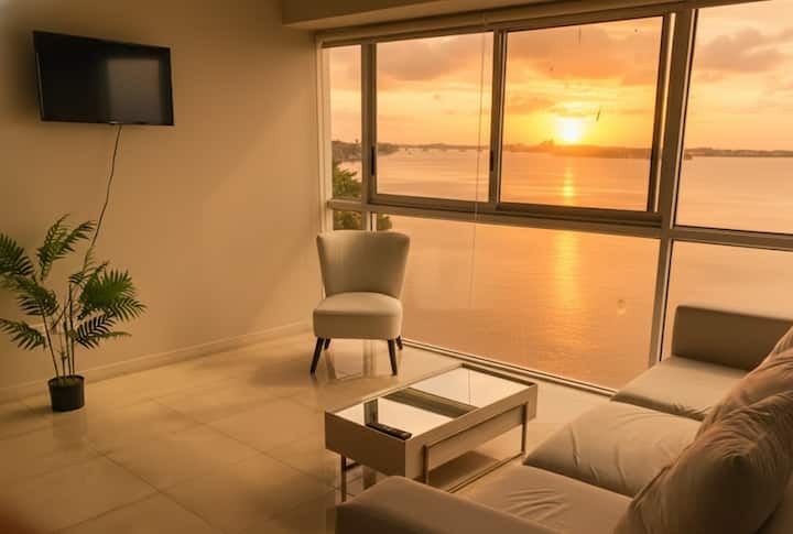 Riverfront 2 Luxury Suite – Puerto Santana - Guayaquil