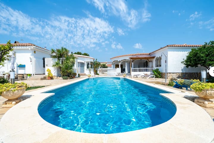 Maison Familiale Avec Superbe Piscine Et Terrasse - Mont-roig del Camp