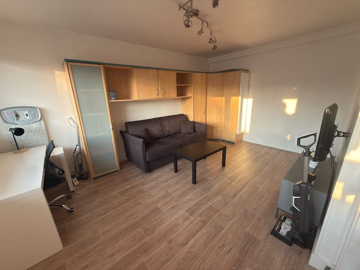 Very Bright Studio Close To Rer Fully Equipped - Palaiseau
