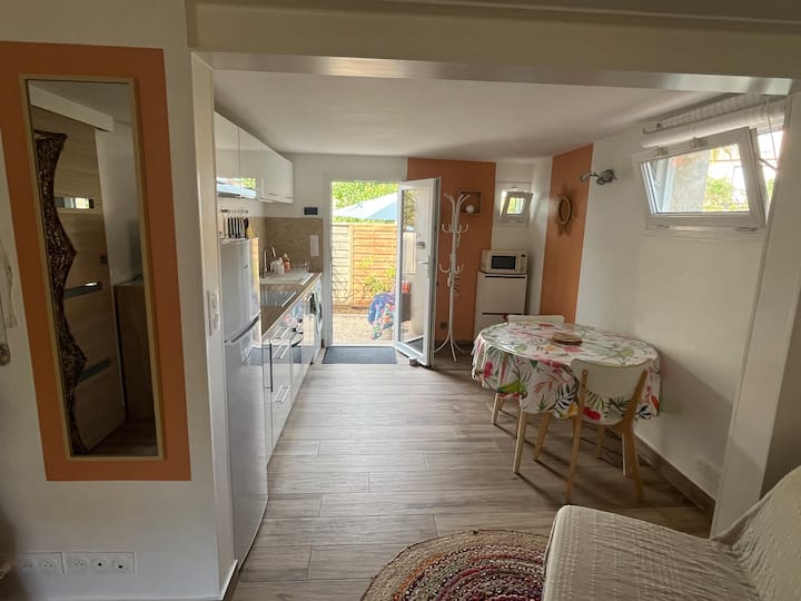 Joli Studio En Rez De Villa, Jardin-parking Privés - La Seyne-sur-Mer