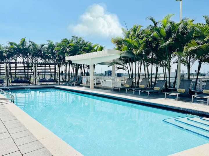 Chic Midtown Lge 1 Br | Free Parkg | Rooftop Pool - Miami