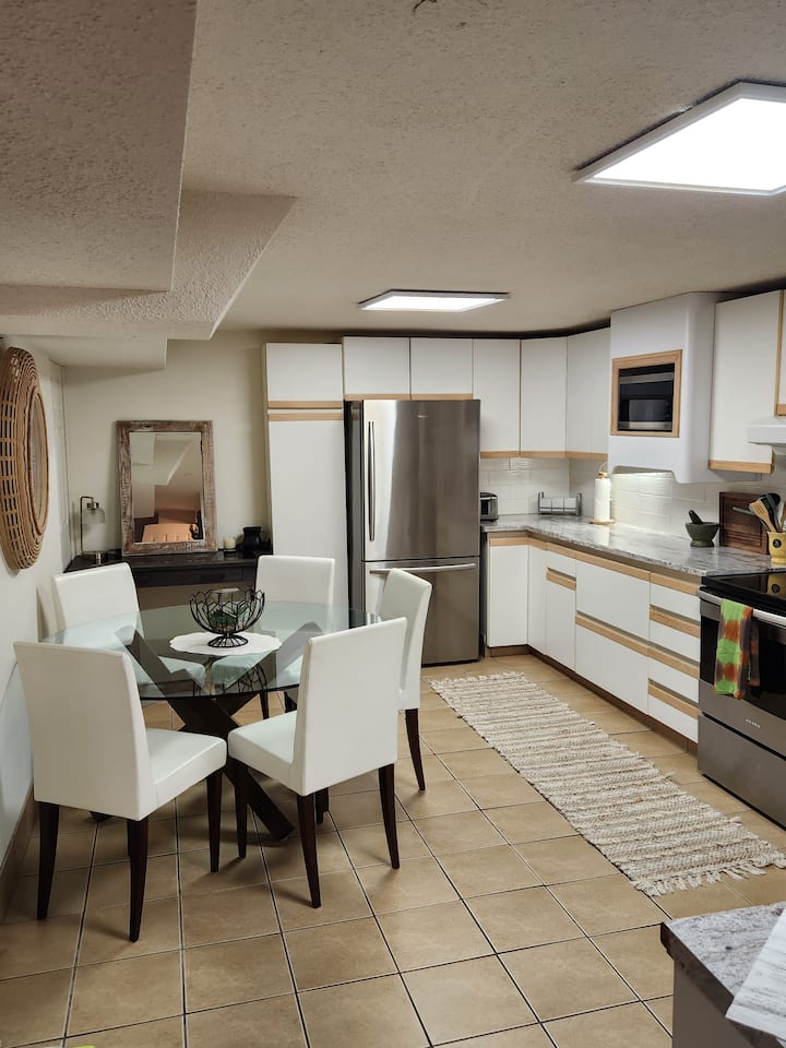 Cozy South Retreat - 레스브리지