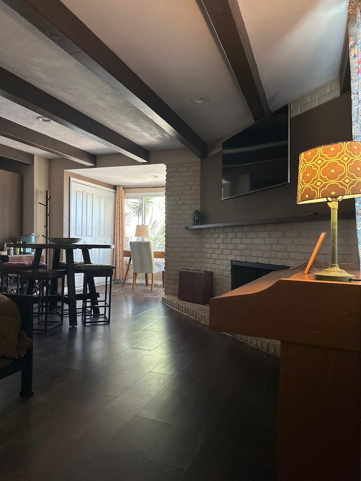Huge Cozy Studio - Long Beach, CA