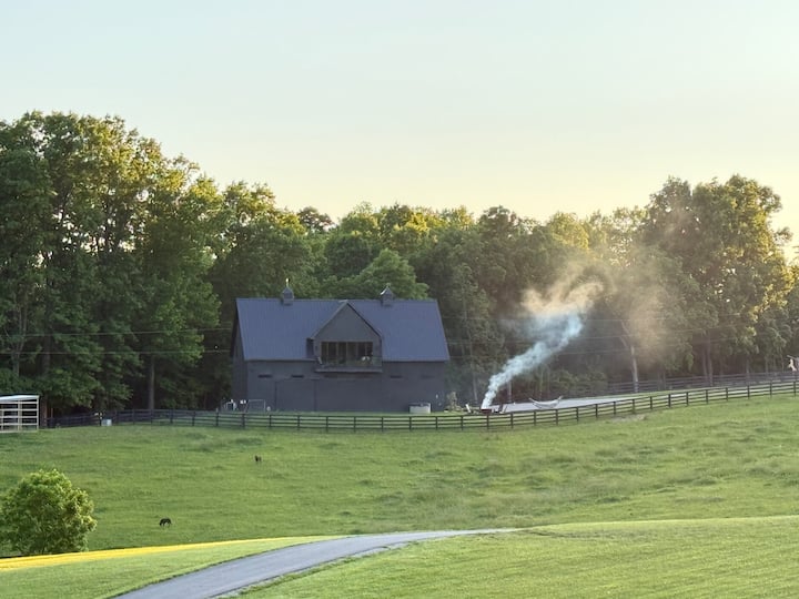 Luxury Modern Barn Home On A Kentucky Horse Farm - Louisville, KY