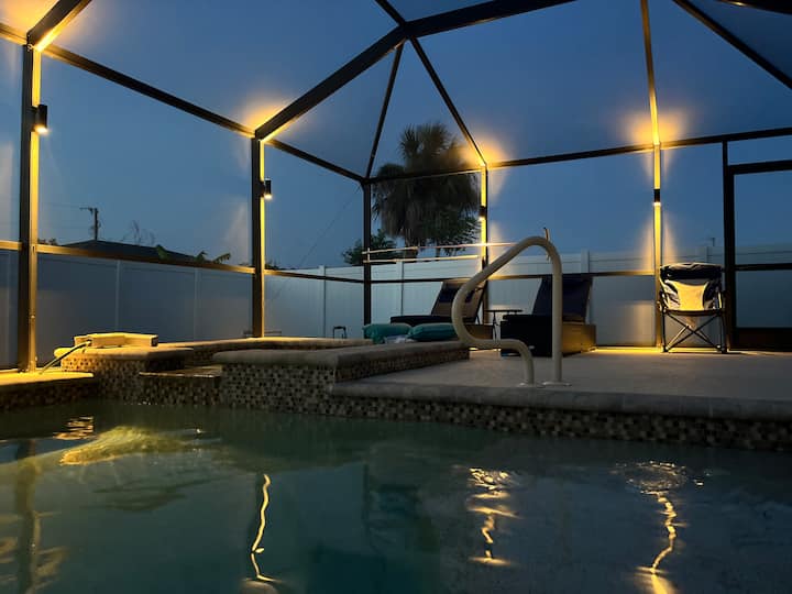 Spacious Four Bedroom Pool Home - Cape Coral, FL