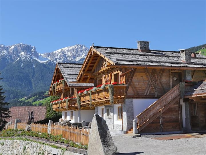 Apartment Piz Da Peres - Geiselsberg With Mountain View, Pool, Sauna, Wi-fi & Garden - Kronplatz