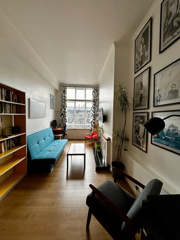 Castle View, Central Location - Leith