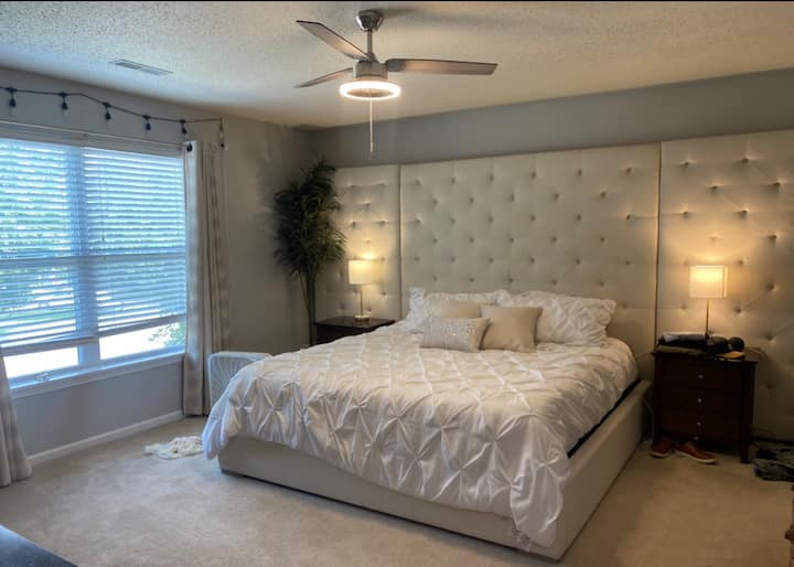 South Side 2 Bed 2 Bath Home - Bloomington, IN