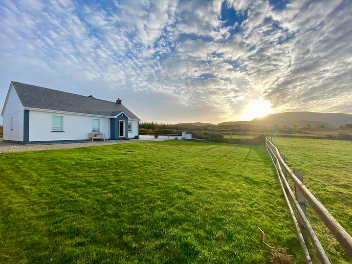 Mountain View - Style, Calm & Scenery (Ev Charger) - Ireland
