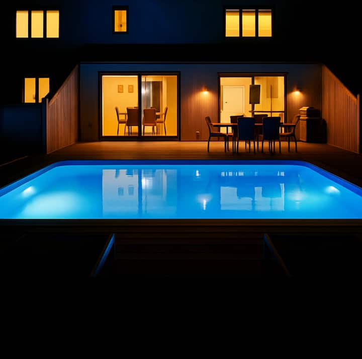 Contemporary Mv Retreat – Pool + New Upgrades - Lighthouse Beach, Edgartown