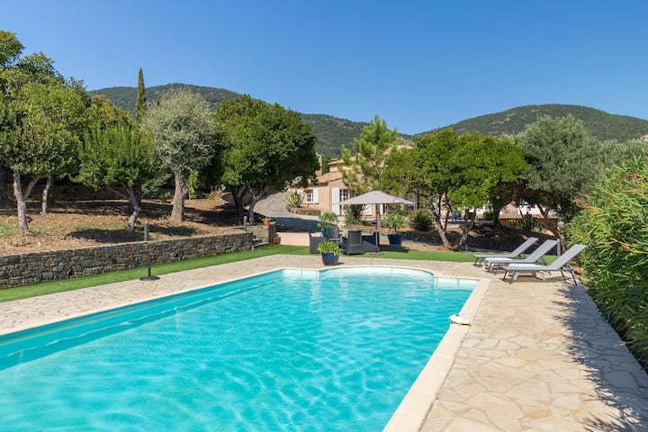 Charmante Villa Provençale Avec Piscine Et Jardin - Cavalaire-sur-Mer