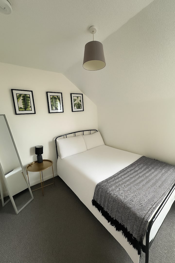 Beautiful 2 Bed Maisonette With Locked Parking - Exmouth